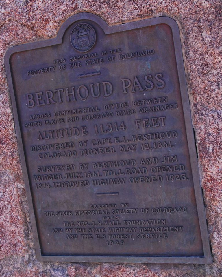 Berthoud Pass Along the Continental Divide – Arapaho National Forest ...