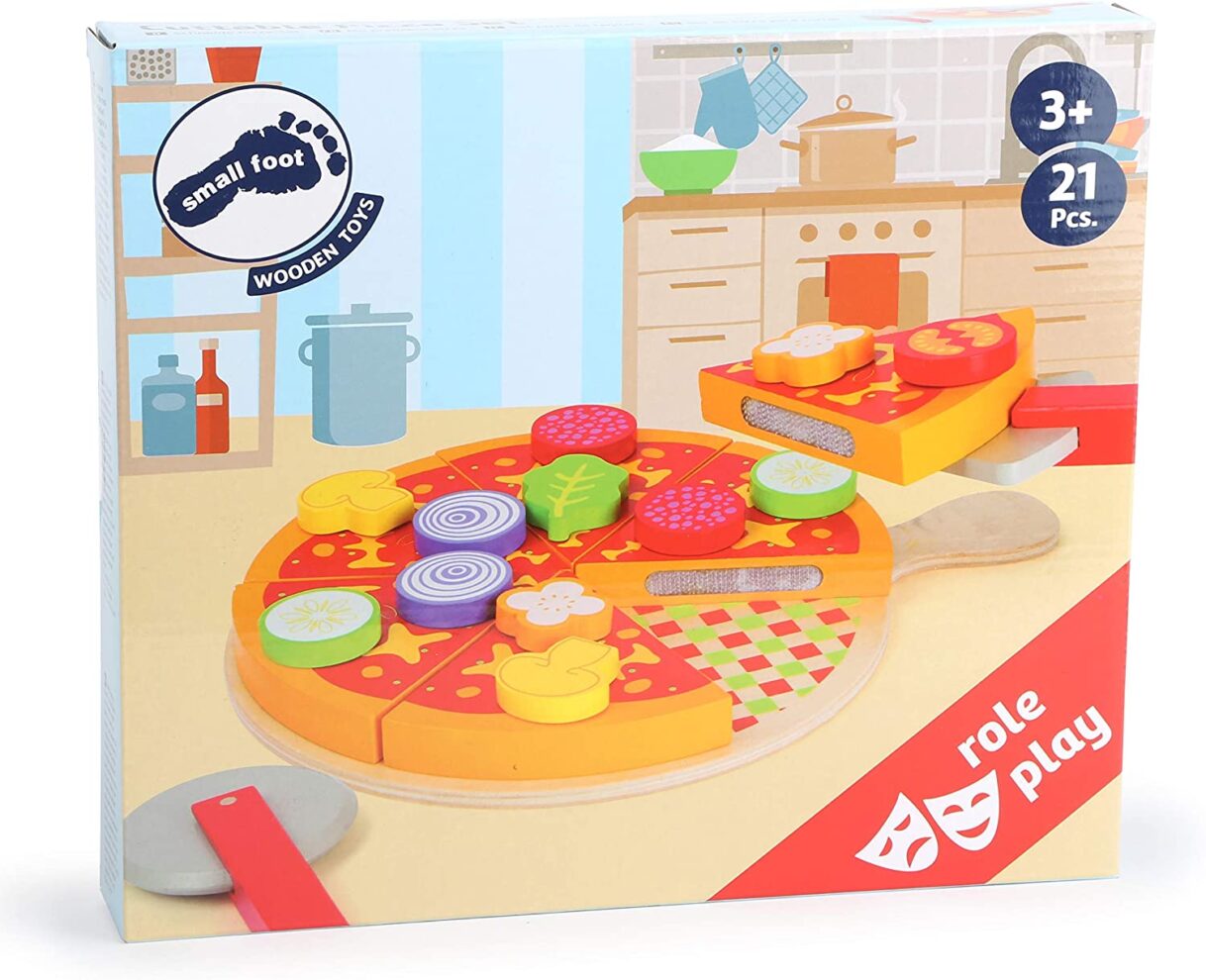 Brain Food: Pretend Pizzeria – Small Foot Wooden Toys 21 Piece Pizza ...