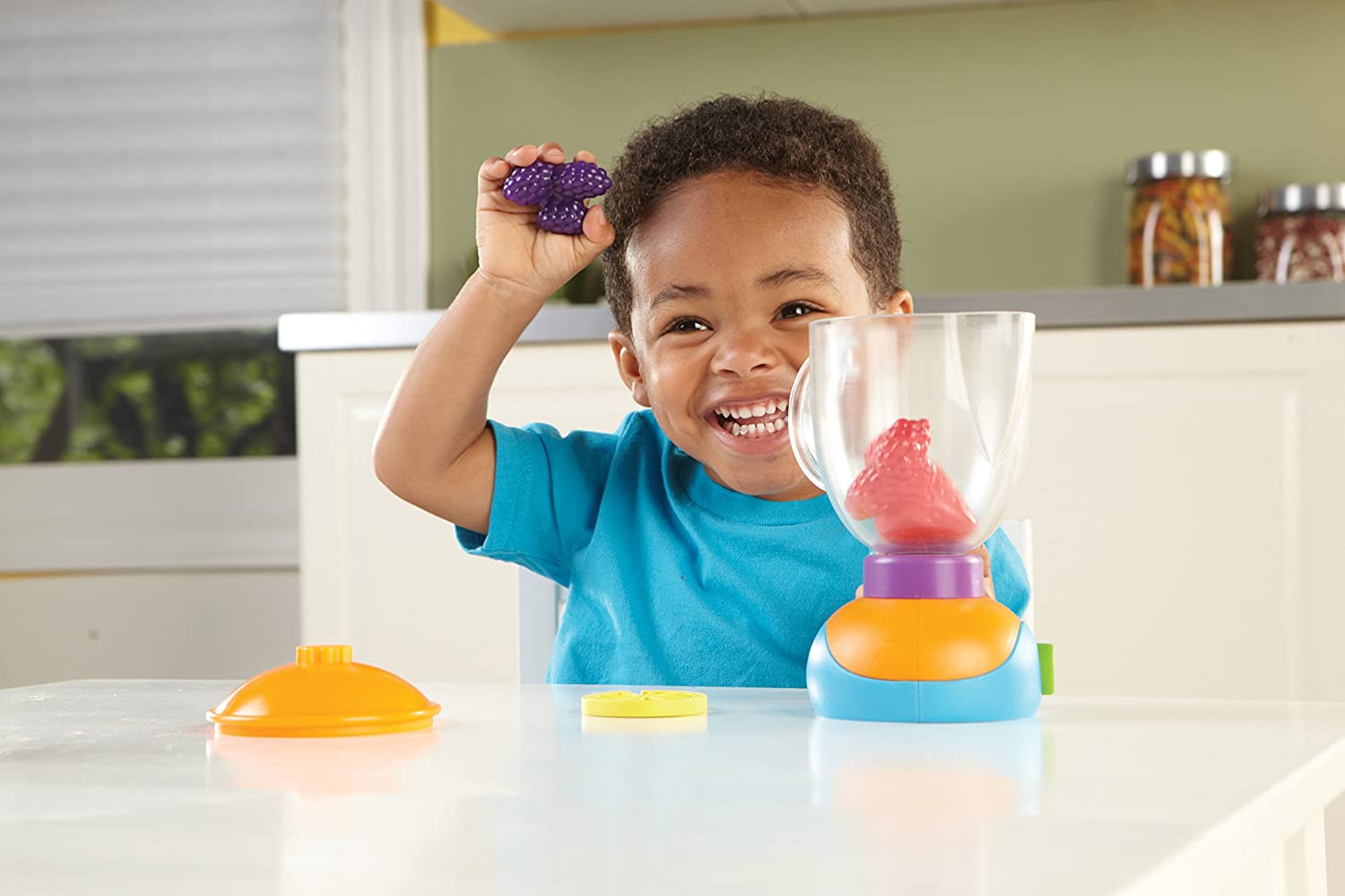 Smooth Moves: Learning Resources New Sprouts Smoothie Maker Pretend ...