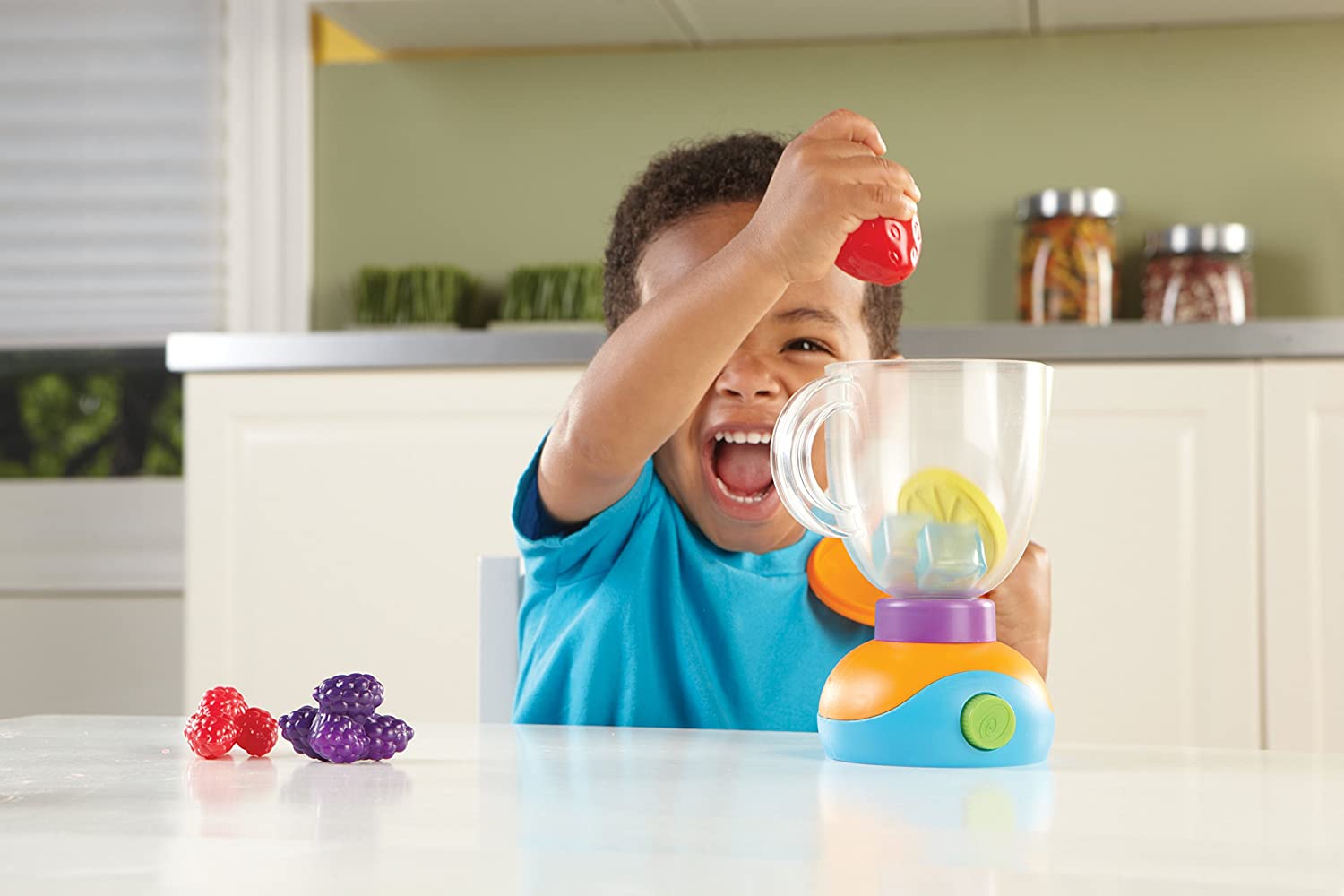 Smooth Moves: Learning Resources New Sprouts Smoothie Maker Pretend ...