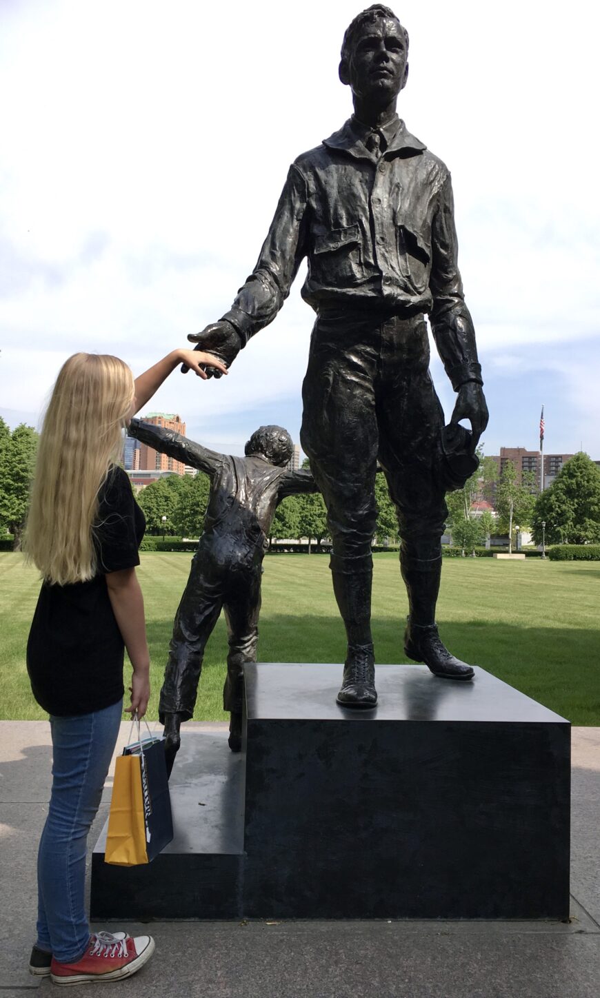 Flying with Lindbergh – Charles Lindbergh Memorial Statue “The Boy and ...