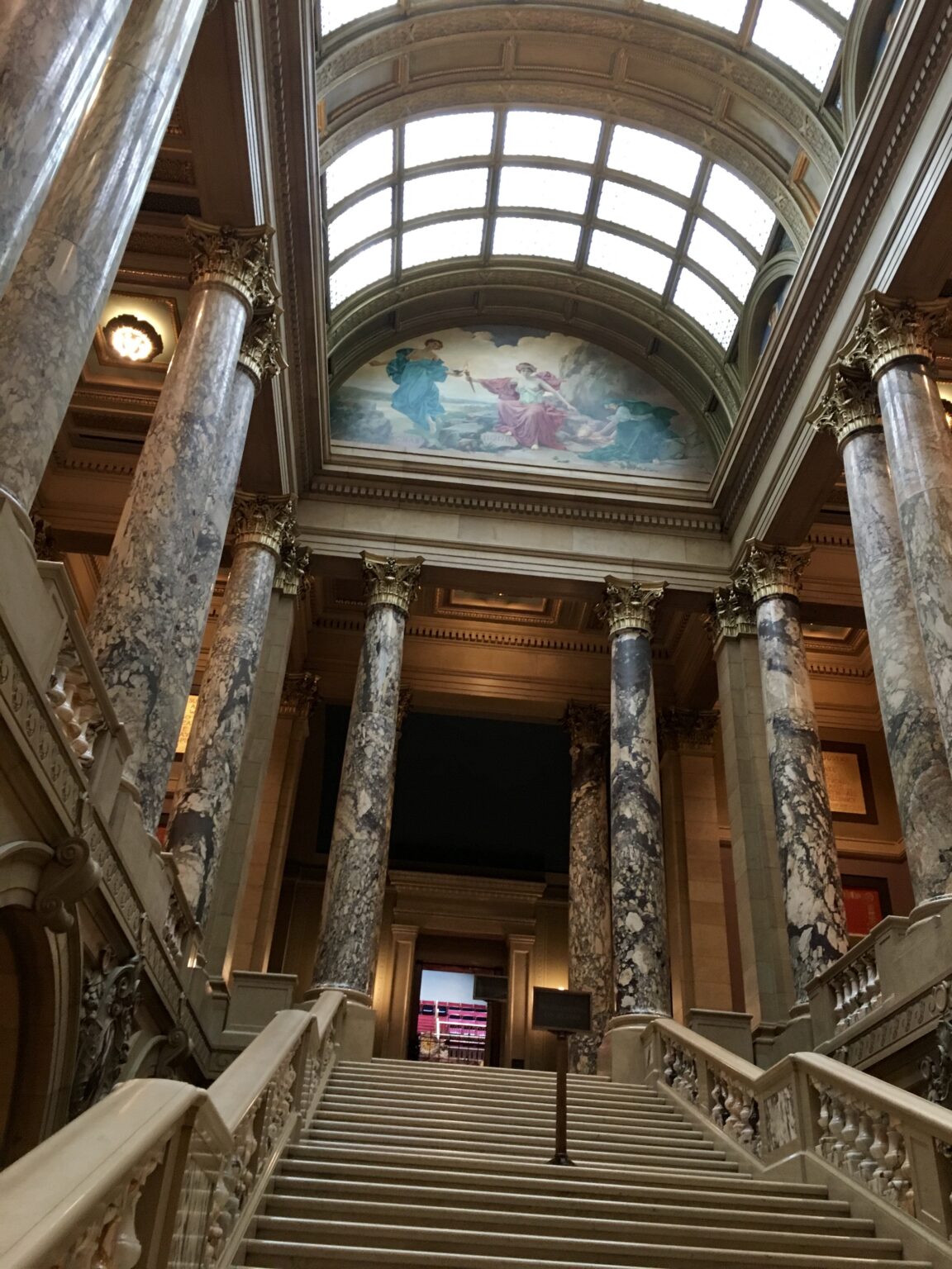 Interior of the Minnesota State Capitol Building – Saint Paul ...