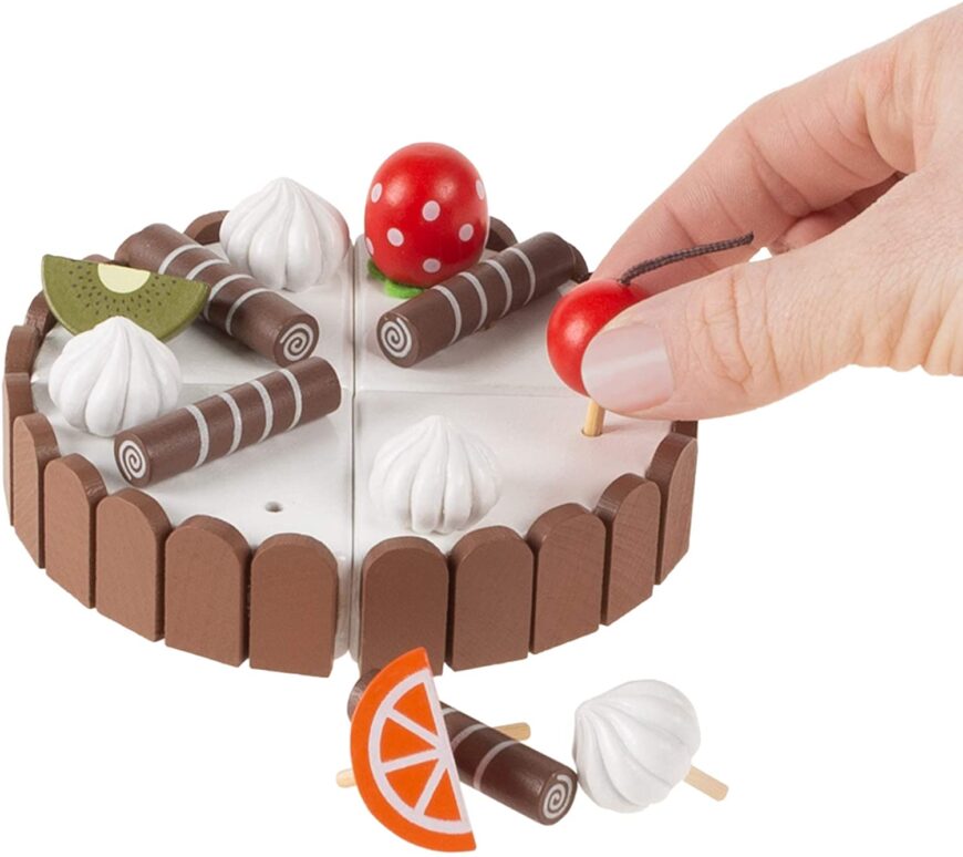 Hey! Play! Birthday Cake-Kids Wooden Magnetic Dessert with Cutting ...