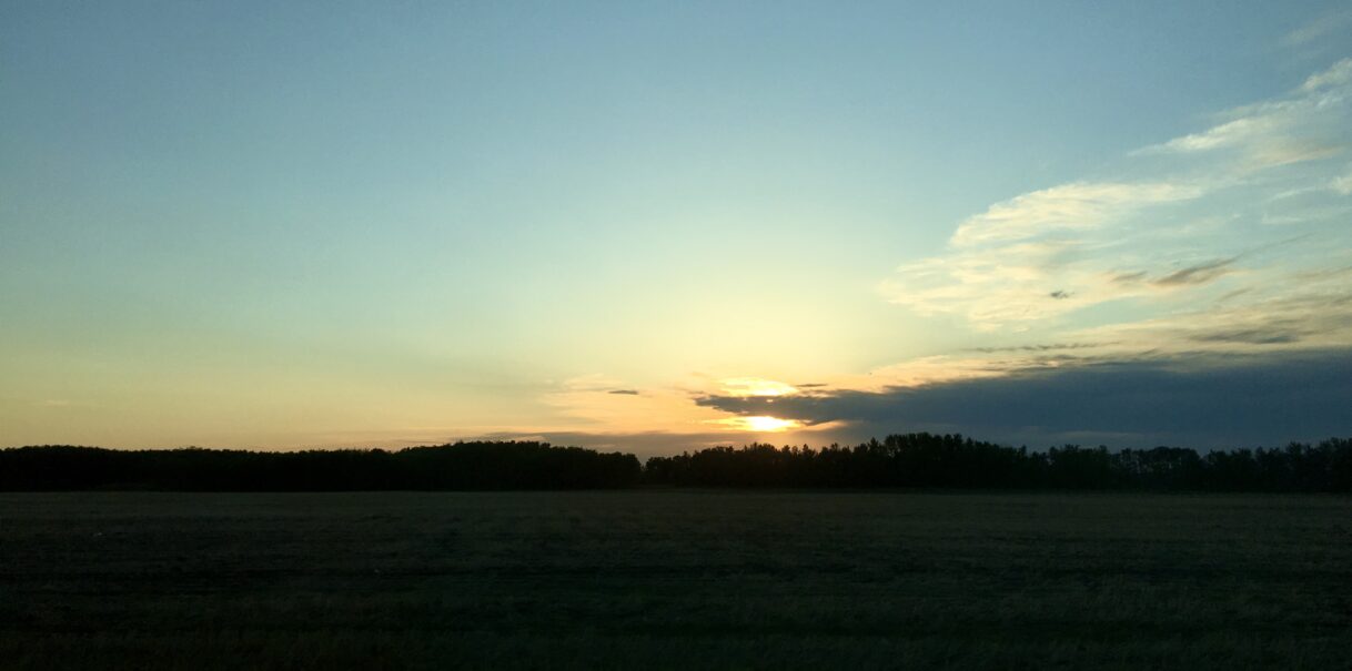 From Endless Fields of Agriculture into the Brilliance of the Setting ...