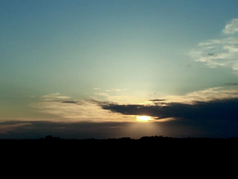 From Endless Fields of Agriculture into the Brilliance of the Setting ...